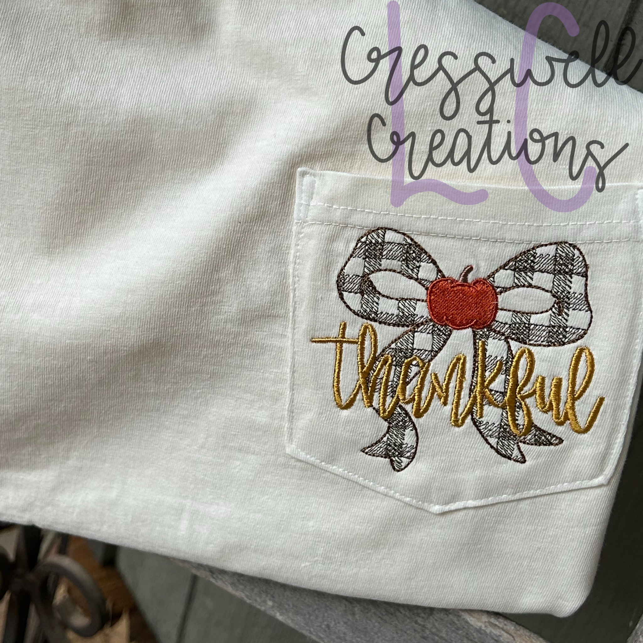 Thankful Plaid Bow Machine Embroidery Design – Cresswell Creations